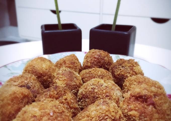 Resep Kroket Mini Daging Cincang oleh Indah Dee Zuhria' - Cookpad