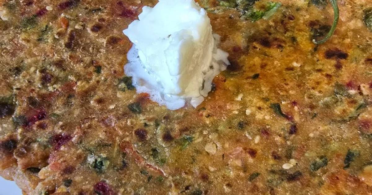 Spring onion methi Thalipeeth Recipe by Vidyutaa Kashyap - Cookpad