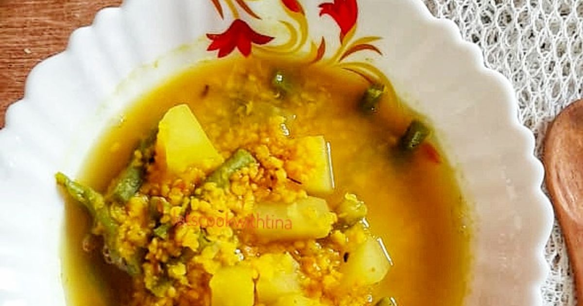 Sobji Diye Moong Dal Recipe by Tina Chakraborty let's Cook - Cookpad
