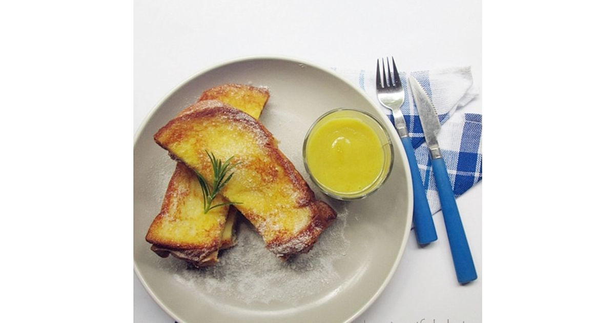 Resep French Toast With Sarikaya Jam oleh kurnimarifa - Cookpad