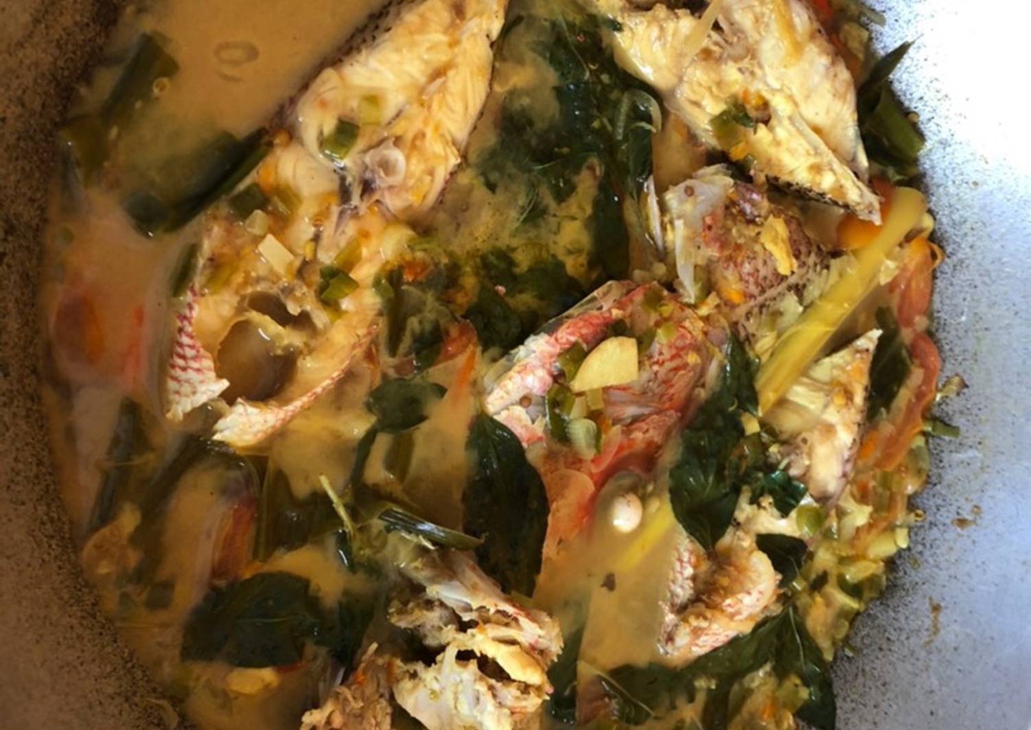 Resep Ikan kakap Merah pallumara oleh Rahman - Cookpad