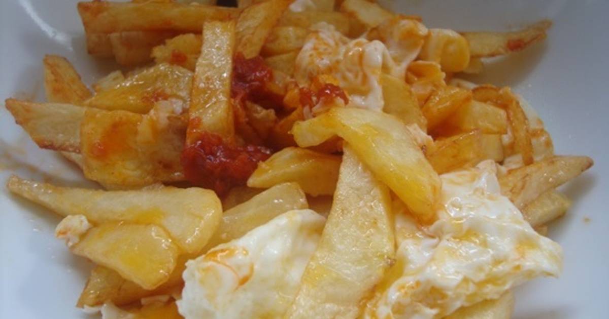 Patatas Fritas Con Huevos Rotos Al Toque De Sobrasada Receta De Marina