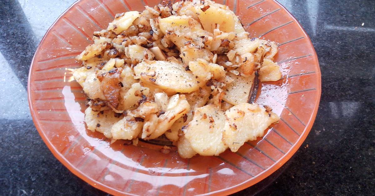 Papas con cebolla Receta de Luciana Hinostroza- Cookpad