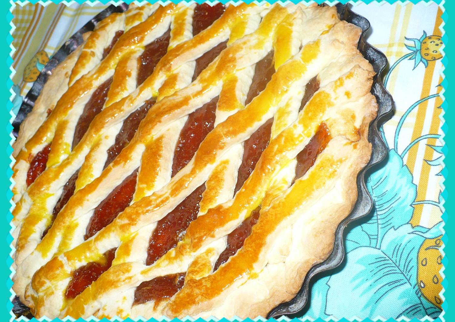 Pasta frola con dulce de membrillo Receta de CeciBergesio.- Cookpad