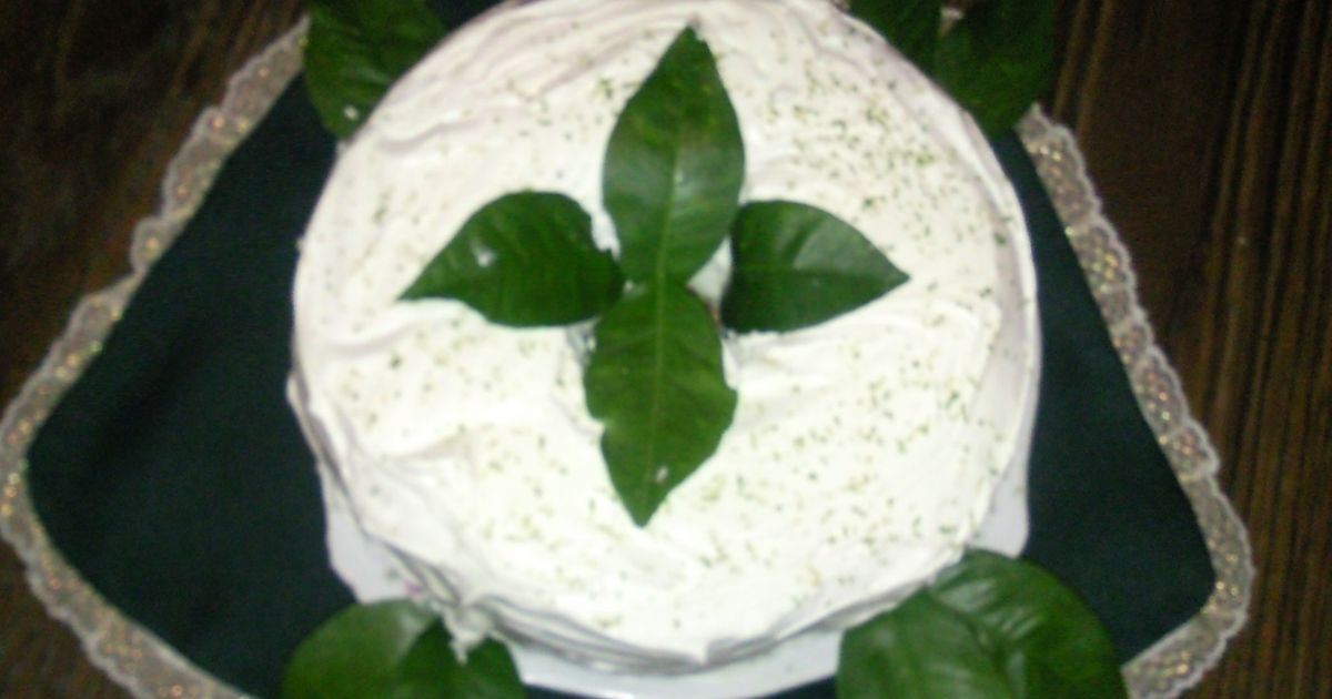 Pastel Sencillo Con Chantilly De Limón Receta de lenny- Cookpad