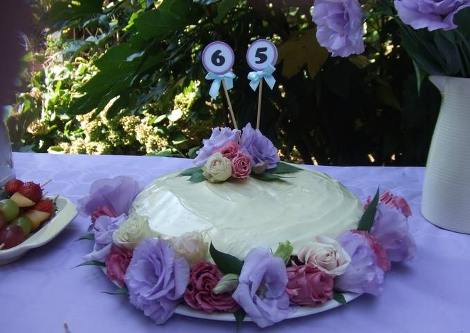Torta 65 cumpleaños Receta de Cuqui Bastida- Cookpad