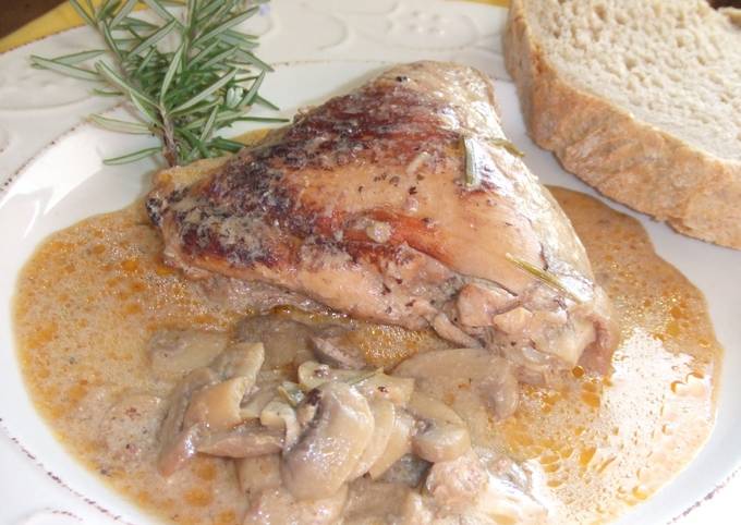 Guisado portugués de pollo con champiñones Receta de Cuqui Bastida- Cookpad