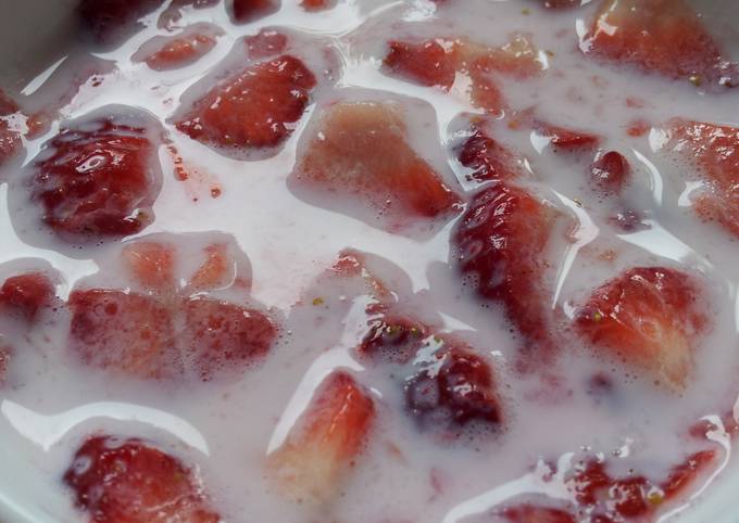 Leche con fresas Receta de MariCruzM- Cookpad