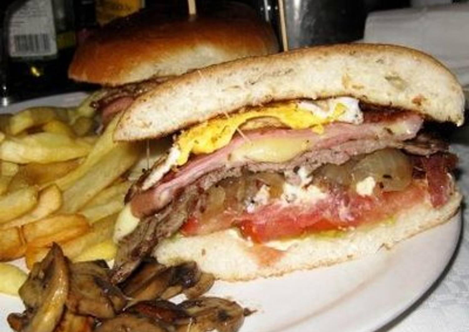 Chivito Uruguayo Receta de Alejandra10111971- Cookpad