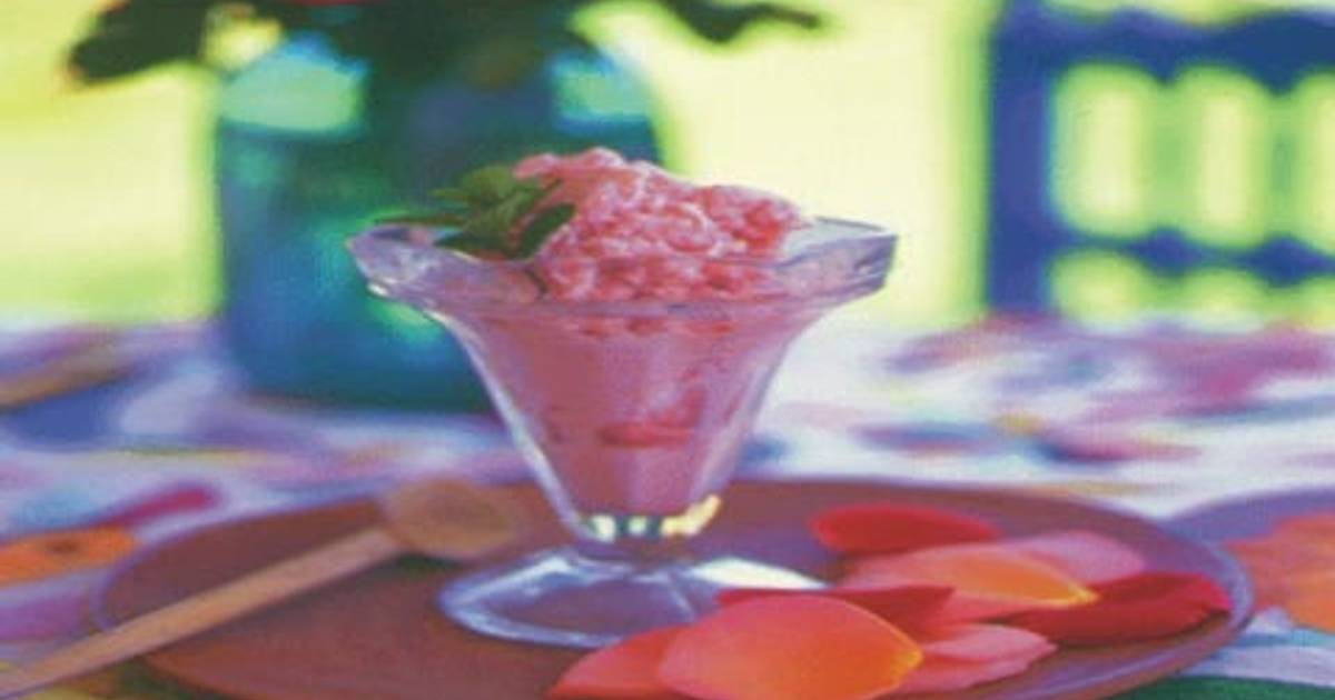 Helado de pétalos de rosa Receta de Winnyver- Cookpad