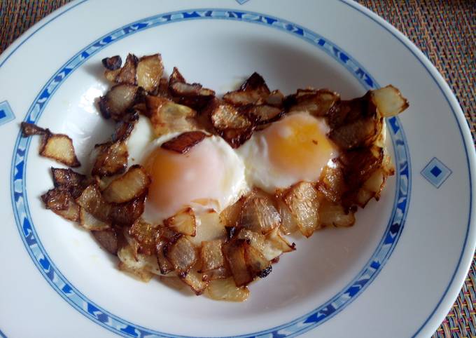 Huevos fritos con cebollas Receta de marrongal- Cookpad